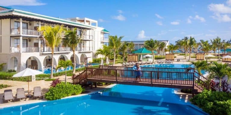 Everything You Need To Know About Ocean El Faro El Beso Resort ...